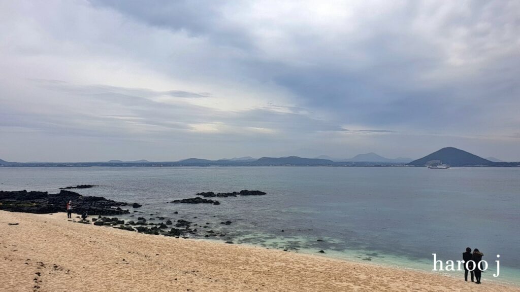 우도 해수욕장 바다가 얼마나 예쁘길래 - HAROOJAY